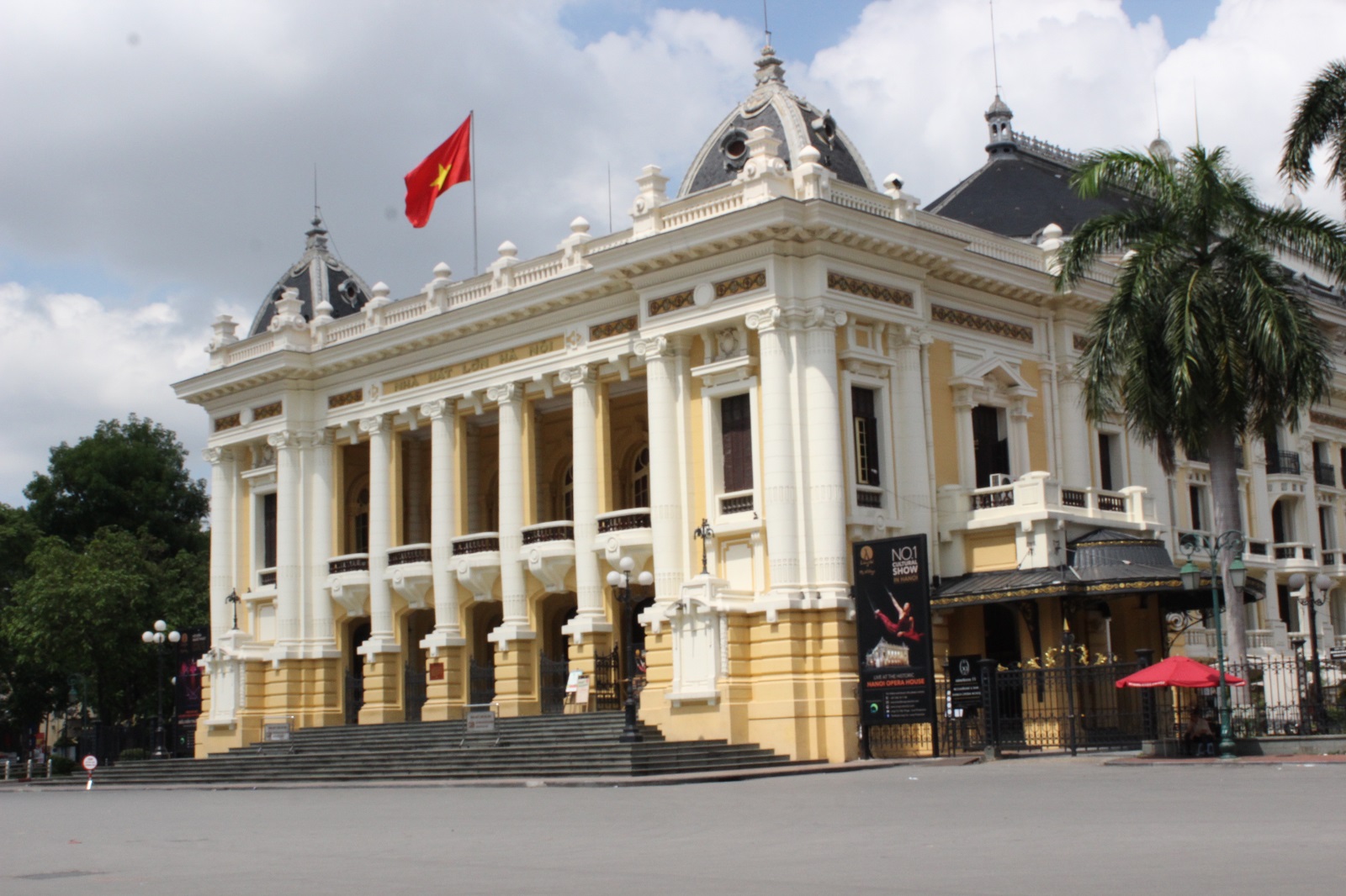 Hanoi City Walk (English) – French concession to Thiền Quang Lake ...